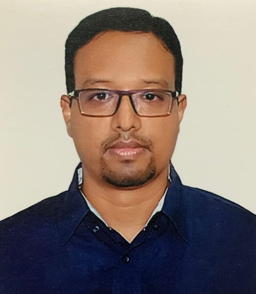 About Dr. Shoeb Sarwar Murad